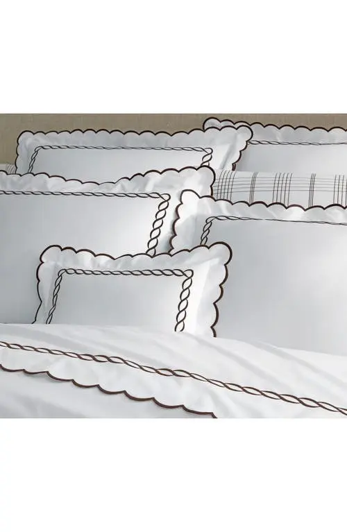 MATOUK Classic Chain Scallop Sham - Red
