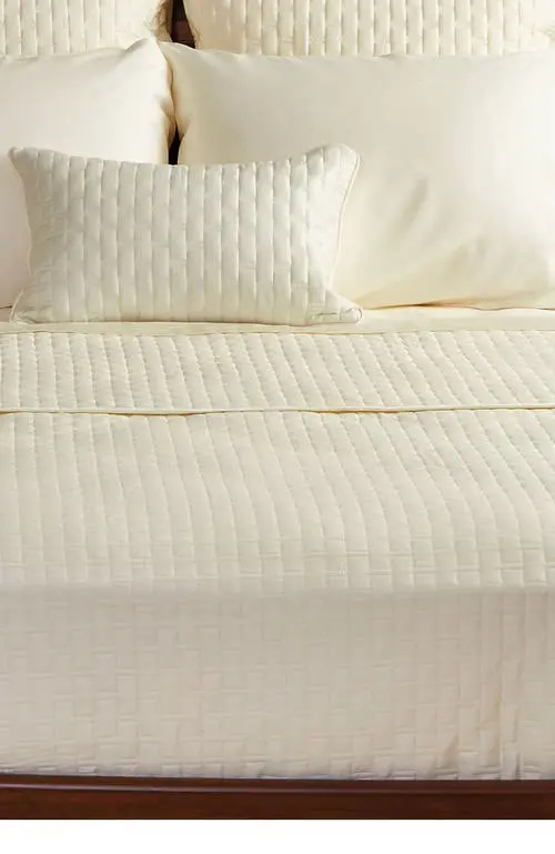 BEDVOYAGE Luxury 100% Viscose Cooling Quilted Brick Coverlet - Ivory