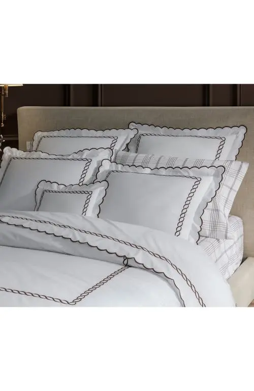 MATOUK Classic Chain Scallop Flat Sheet - White