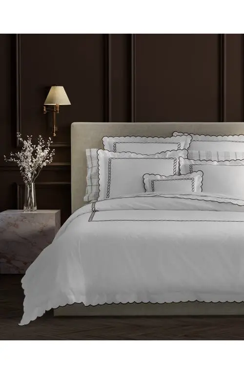 MATOUK Classic Chain Scallop Flat Sheet - White