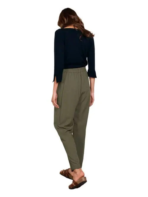 CELTIC & CO. Tapered Leg Trousers - Khaki