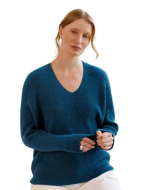 CELTIC & CO. Geelong Cocoon V-neck Sweater