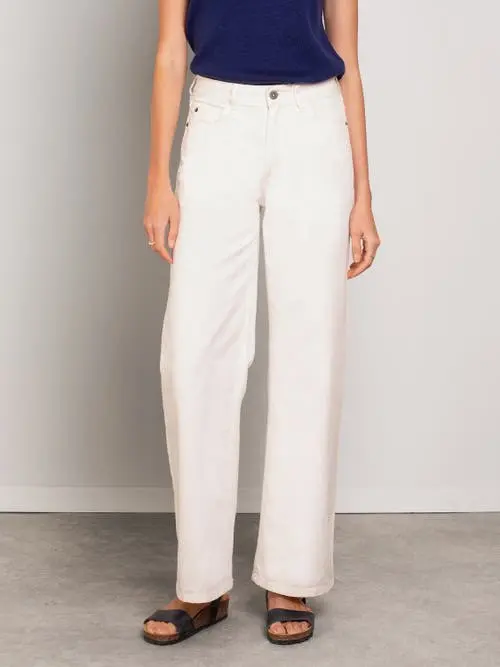 CELTIC & CO. Wide-leg Denim Jeans