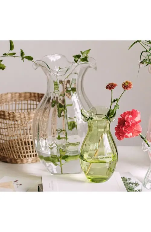 VIETRI Hibiscus Fluted Glass Vase - Clear
