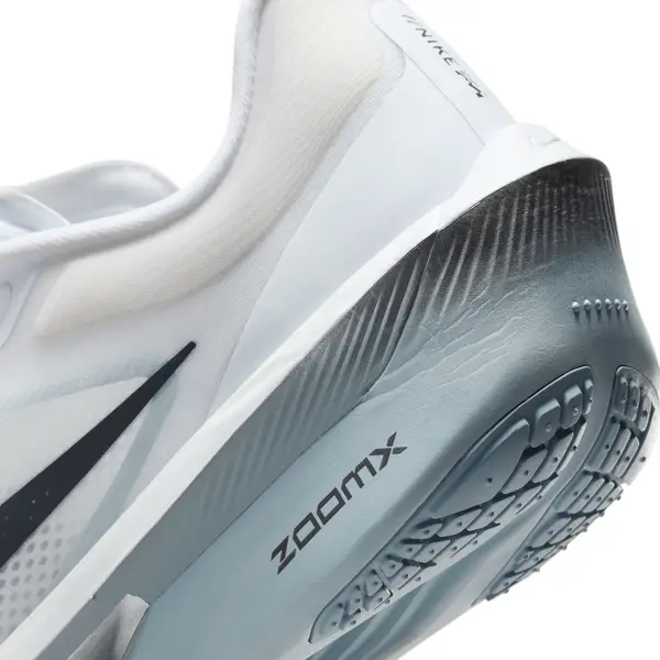Nike Road Racing Shoes - White