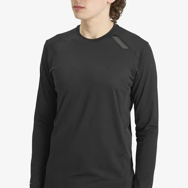 Soar Long Sleeve Tech T-Shirt In Black - 30% Off | Editorialist