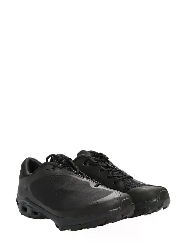 On Cloudventure Peak Sneakers
