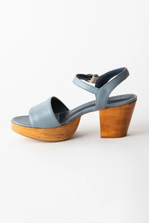 FORTRESS Hannah Platform Clog Sandal - Denim Blue Crust