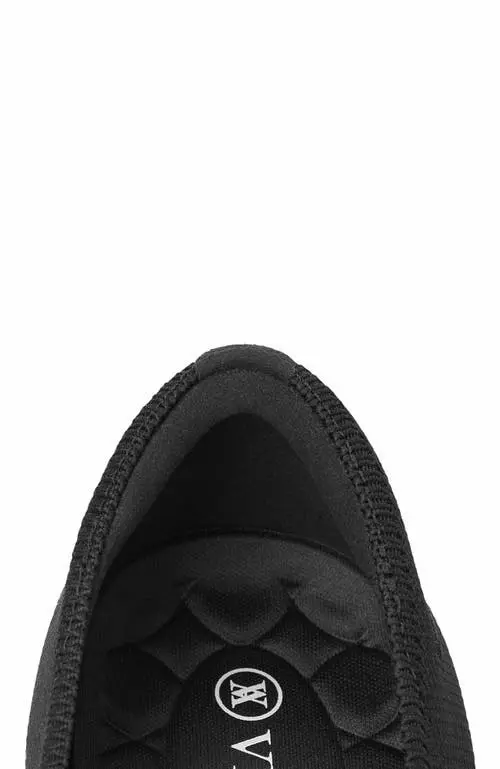 Vivaia Scarlett Pointed-toe Kitten Heels - Black