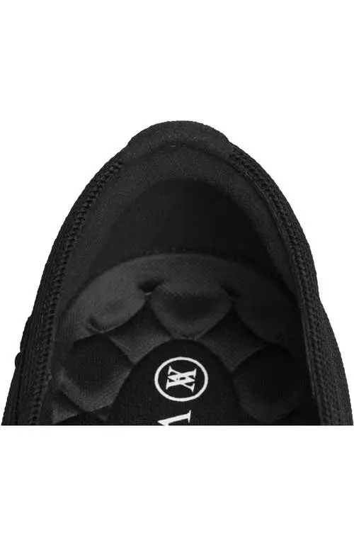 Vivaia Margot Lightweight Square-toe V-cut Flats - Black