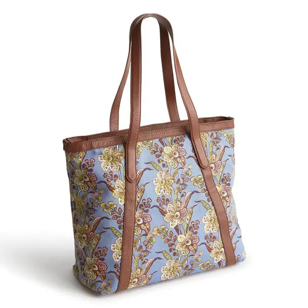 VERA BRADLEY Original Zip Tote Bag In Begonia Fields - Blue/brown