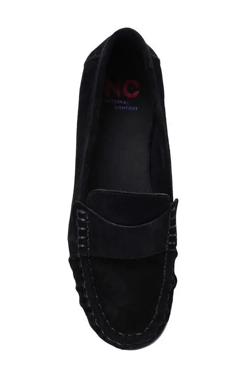 NATIONAL COMFORT Shivers Loafer - Black Suede