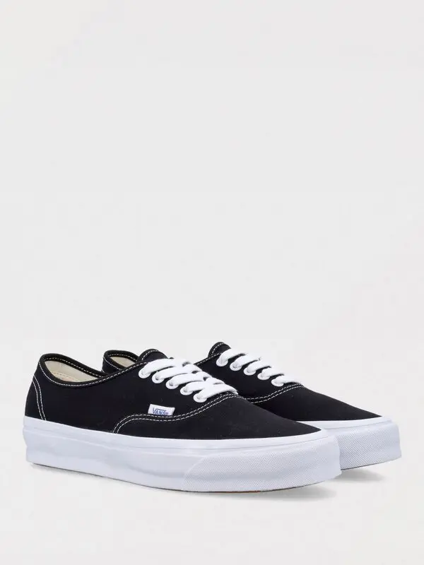 VANS Authentic Sneakers - Black