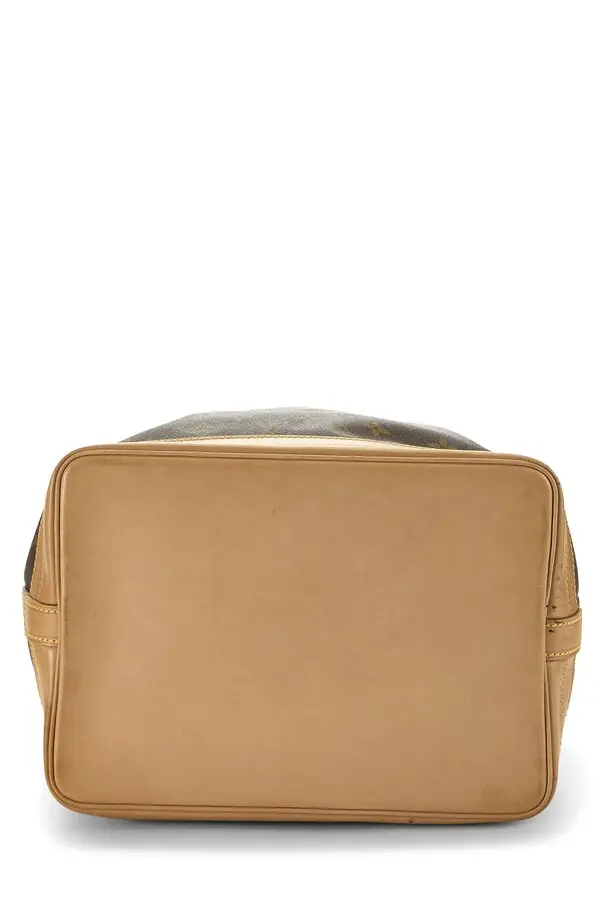 LOUIS VUITTON Monogram Canvas Bucket Bag