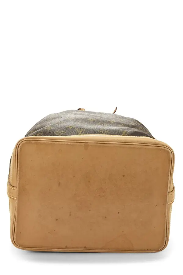 LOUIS VUITTON Monogram Canvas Bucket Bag
