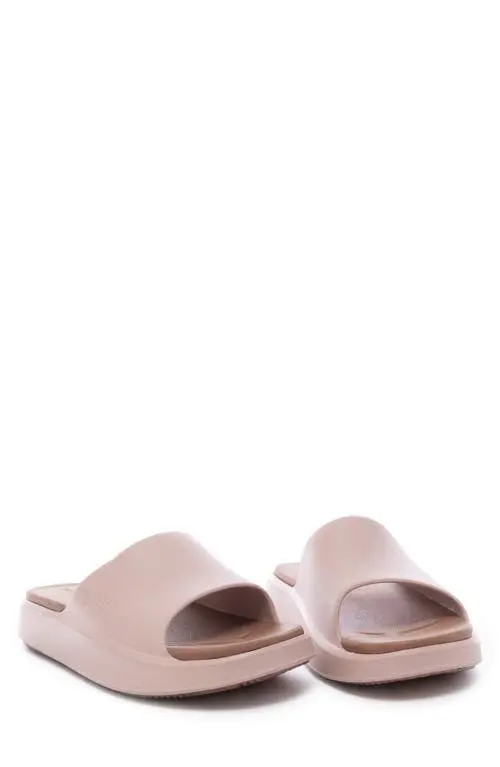P448 Riviera Slide Sandal - Cipria
