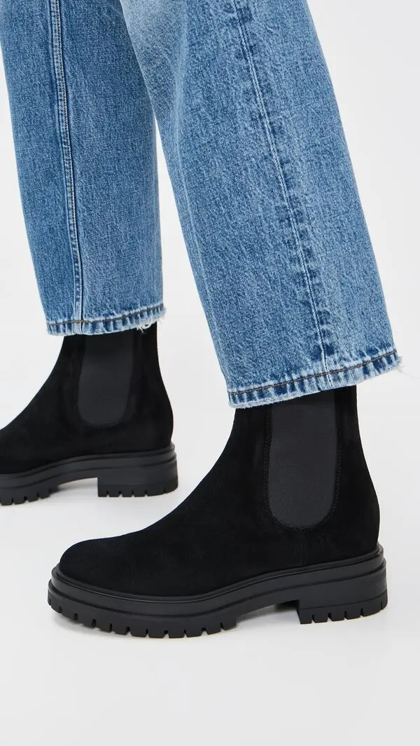 GIANVITO ROSSI Chester Suede Boots - Black