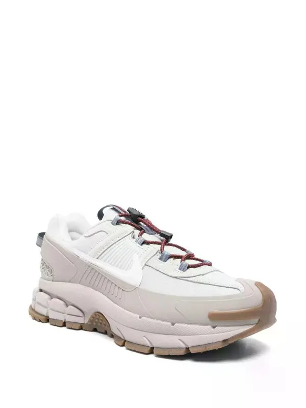 Nike Zoom Vomero Roam Sneakers - Neutrals