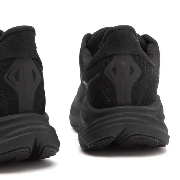 Hoka One One Clifton 10 Sneaker - Black/black