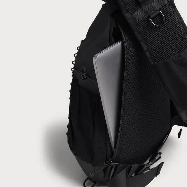 Oakley Latitude Sling Pack - Blackout