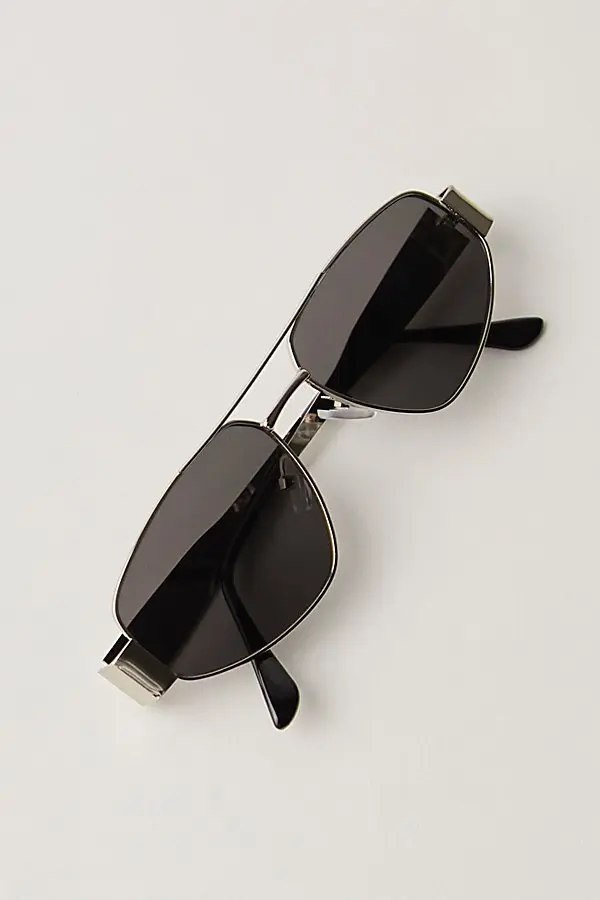 Nwot Free people By The Shore Metal Aviator Sunglasses Free People By The Shore Metal Aviator Sunglasses | Pacific City main image 2