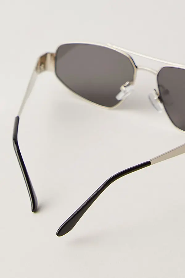 Nwot Free people By The Shore Metal Aviator Sunglasses Free People Metal Aviator Sunglasses In Silver/Black - 50  main image 4