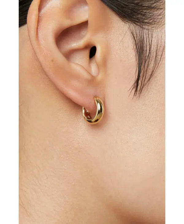 ANA LUISA Giulia Bold Huggie Hoop Earrings - Gold