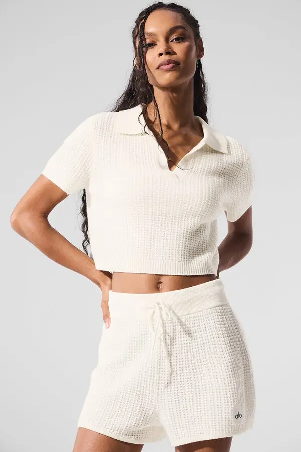 Alo Yoga Cashmere Plush Waffle Polo T-shirt - Ivory