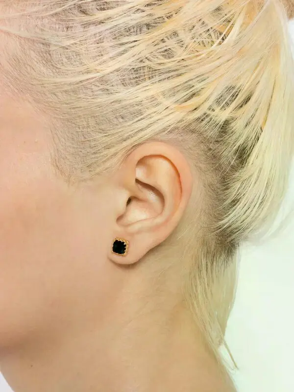 STOLEN GIRLFRIENDS CLUB Mini Claw Stud Earrings - Gold