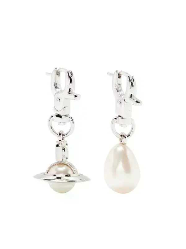 VIVIENNE WESTWOOD Claude Drop Earrings - Silver