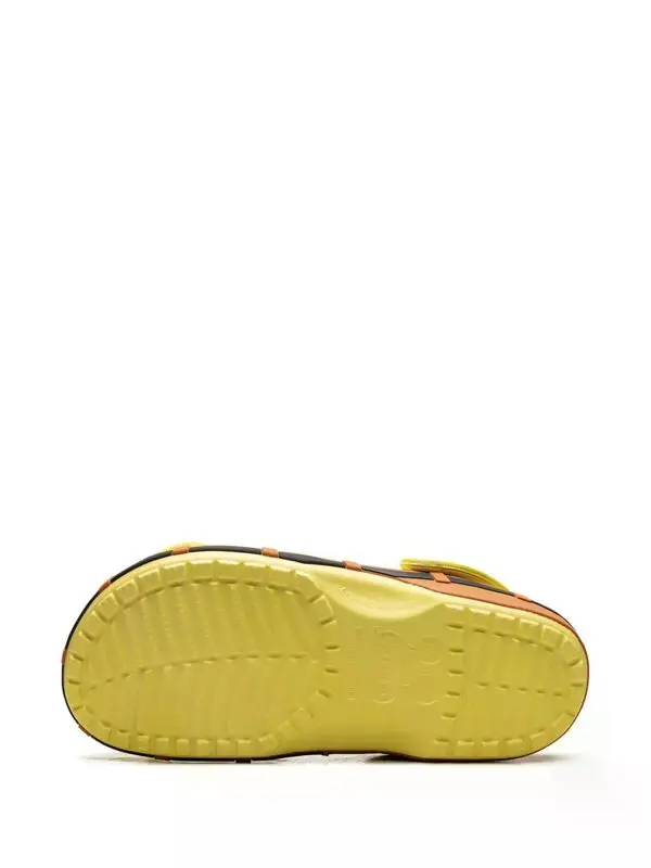 CROCS X Spongebob Squarepants Classic Clogs - Yellow