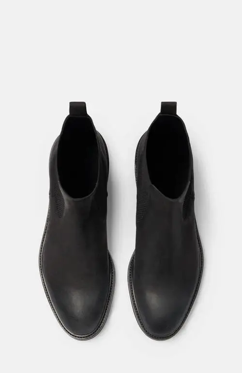 SCAROSSO Hunter Chelsea Boots - Black Suede