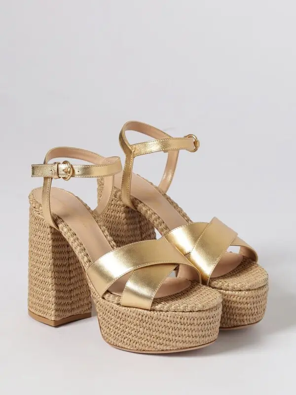 GIANVITO ROSSI Strappy Platform Sandals - Beige