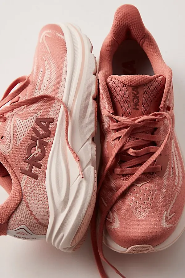 HOKA® Hoka Clifton 10 Sneakers - Blush/rose Latte