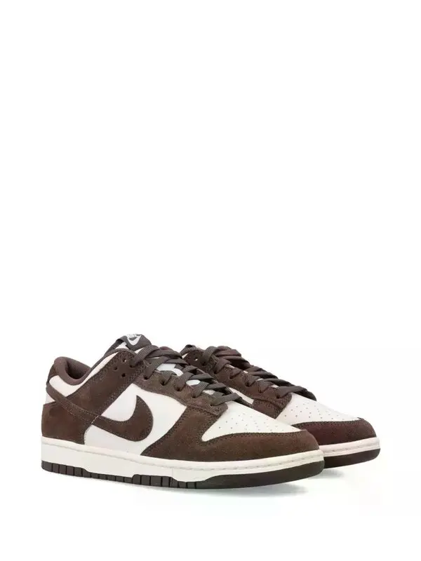 Nike Dunk Low Sneakers