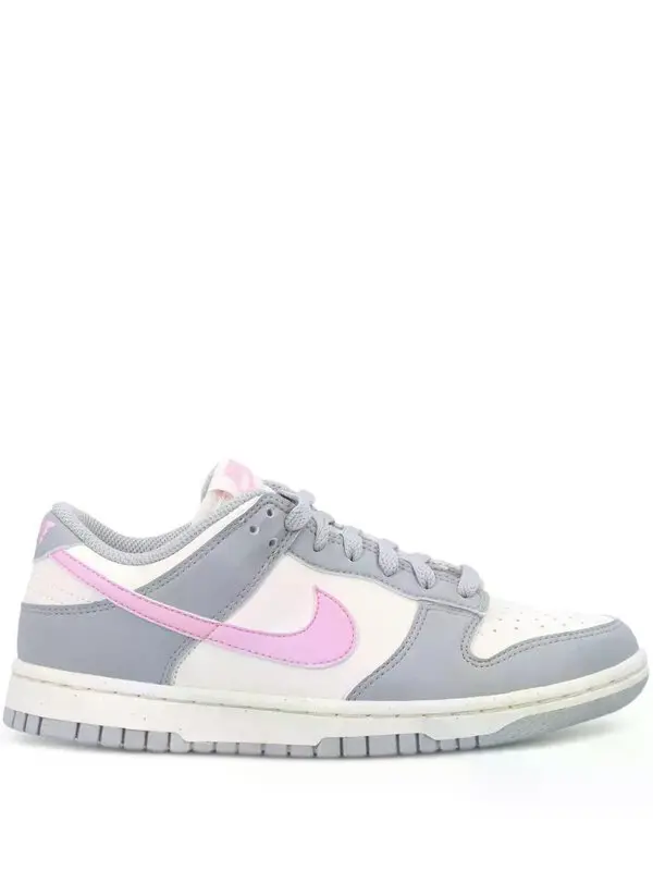 Nike Dunk Low Sneakers