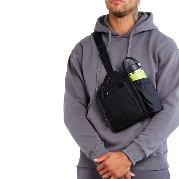 BEIS The Sport Sling Bag - Black