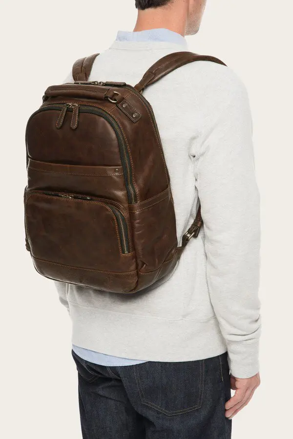 THE FRYE COMPANY Logan Backpack - Brown
