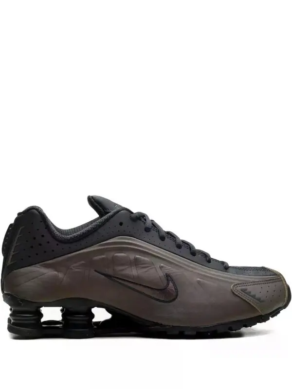 Nike Shox R4 Sneakers
