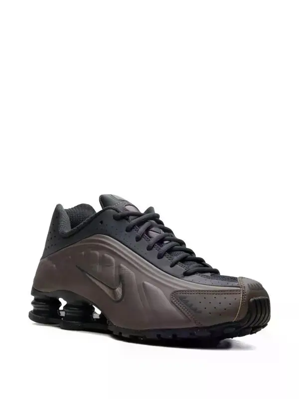 Nike Shox R4 Sneakers