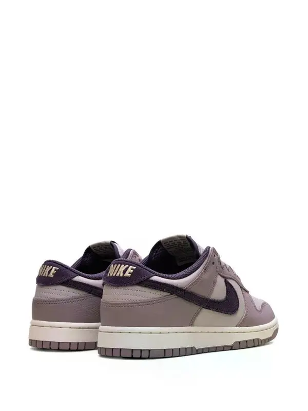 Nike Dunk Low Se Light Violet Ore Sneakers - Purple