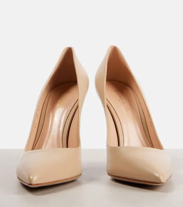 GIANVITO ROSSI 105 Leather Pointed Toe Pumps - Beige