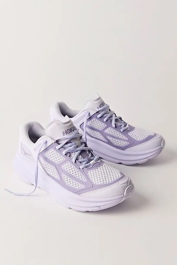 HOKA® Clifton One9 Sneakers - Starlight Glow/berry Jam