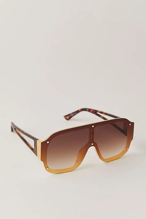 Free People Cooper Oversized Shield Sunglasses - Tort With Ombre