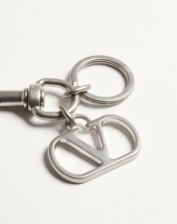 Valentino Garavani Vlogo Signature Metal Bag Charm With Key - Palladium