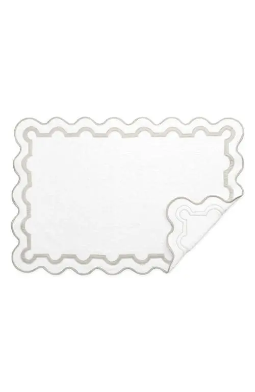 MATOUK Mirasol Scallop Cotton Tub Mat - Silver