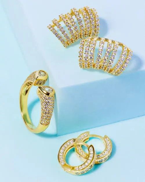 MAZIN JEWELS Charlotte Hoop Earrings