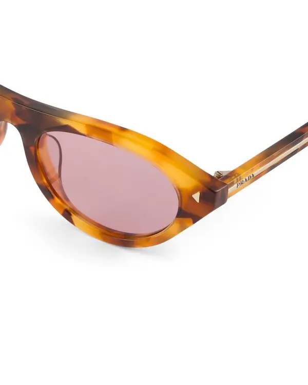 Prada Sunglasses With Metal Plaque - Lenses