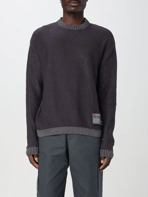 GR10K Pullover Sweater
