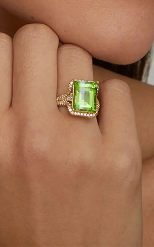 Jamie Wolf 18k Yellow Gold, Diamond, And Peridot Ring